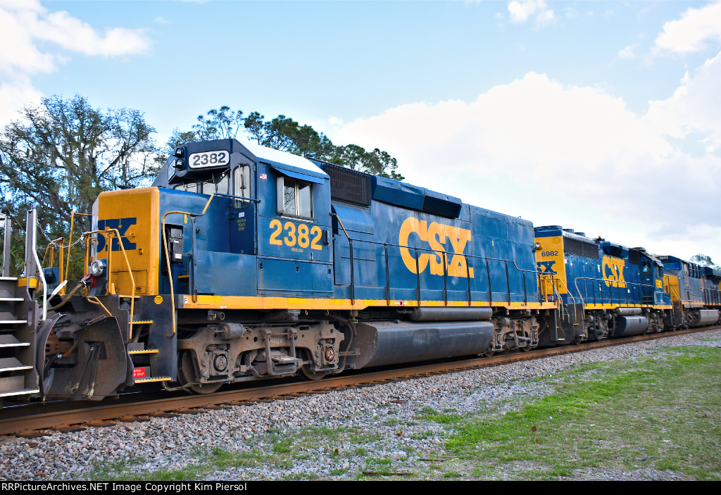 CSX 2382 Slug and Mother CSX 6982